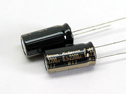 Die greisin Mixie und die Physik°°°: ♦ Capacitores ♦