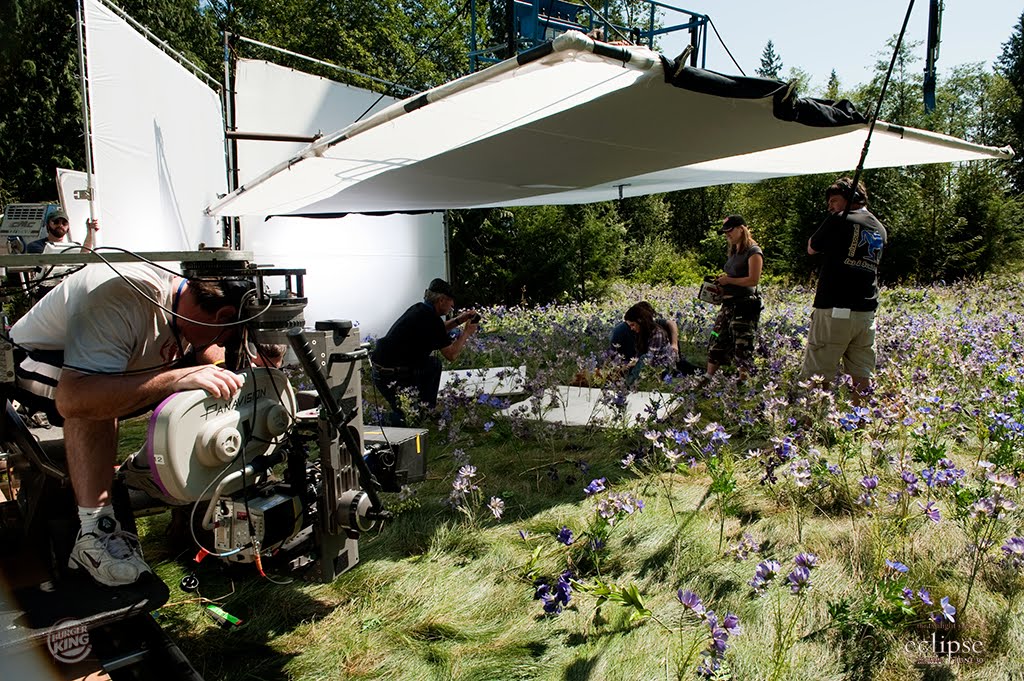 Robert Pattinson Life: Eclipse Behind The Scenes Pictures