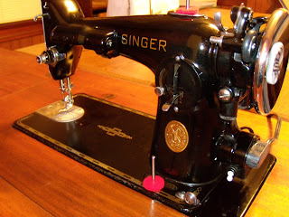 Sew in Peace: New to Me - Singer 201
