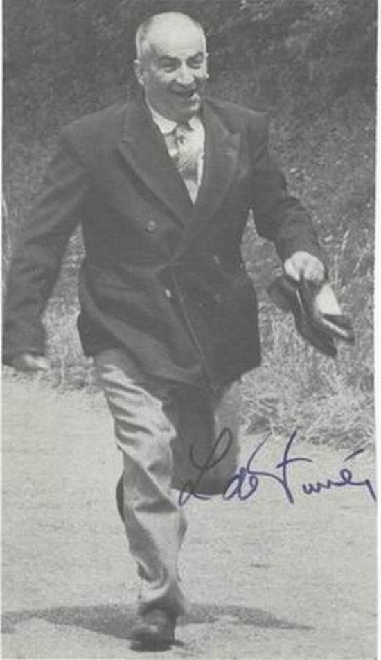 Famous autographs - 71 Pics | Curious Funny Pics Daily