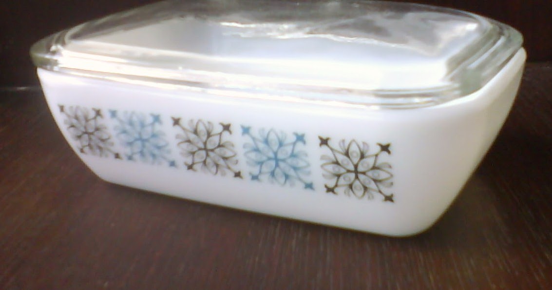 Delilah Vintage: Vintage JAJ Pyrex Chelsea Butter Dish