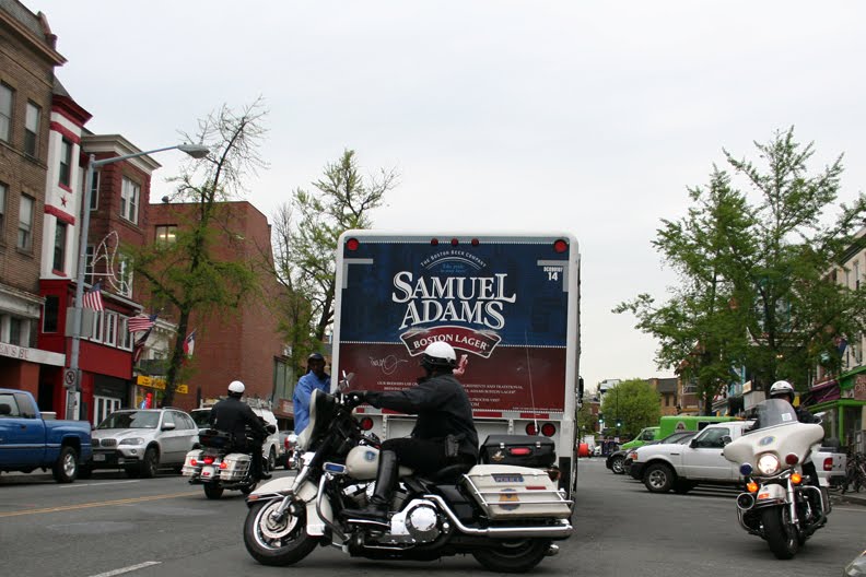 Motorcycle Cop... Secret Service Motorcade Machines!