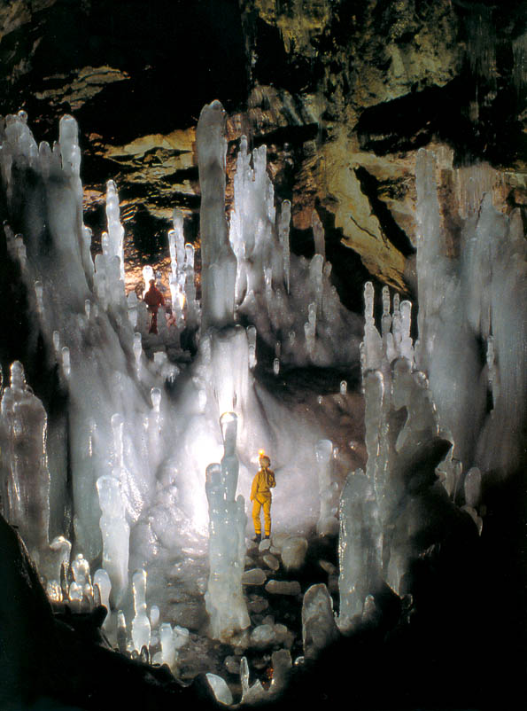 espeleobloc: Cavernes, la cara oculta de la Terra