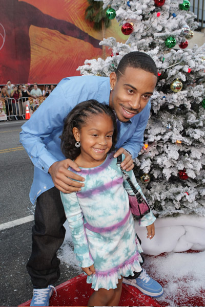 ::Saucy's Review:Celebrity news not gossip