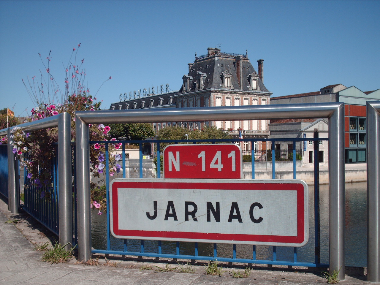 "A little drop of Cognac": Advance to Jarnac - do not pass go, do not ...