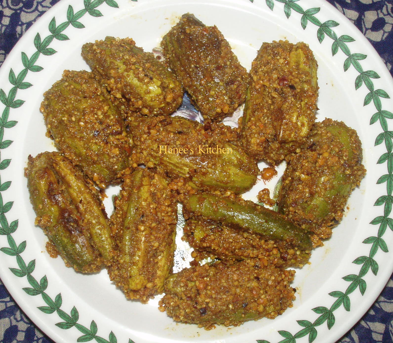 Hanees Kitchen: STUFFED PARAVAL (POTALS) FRY