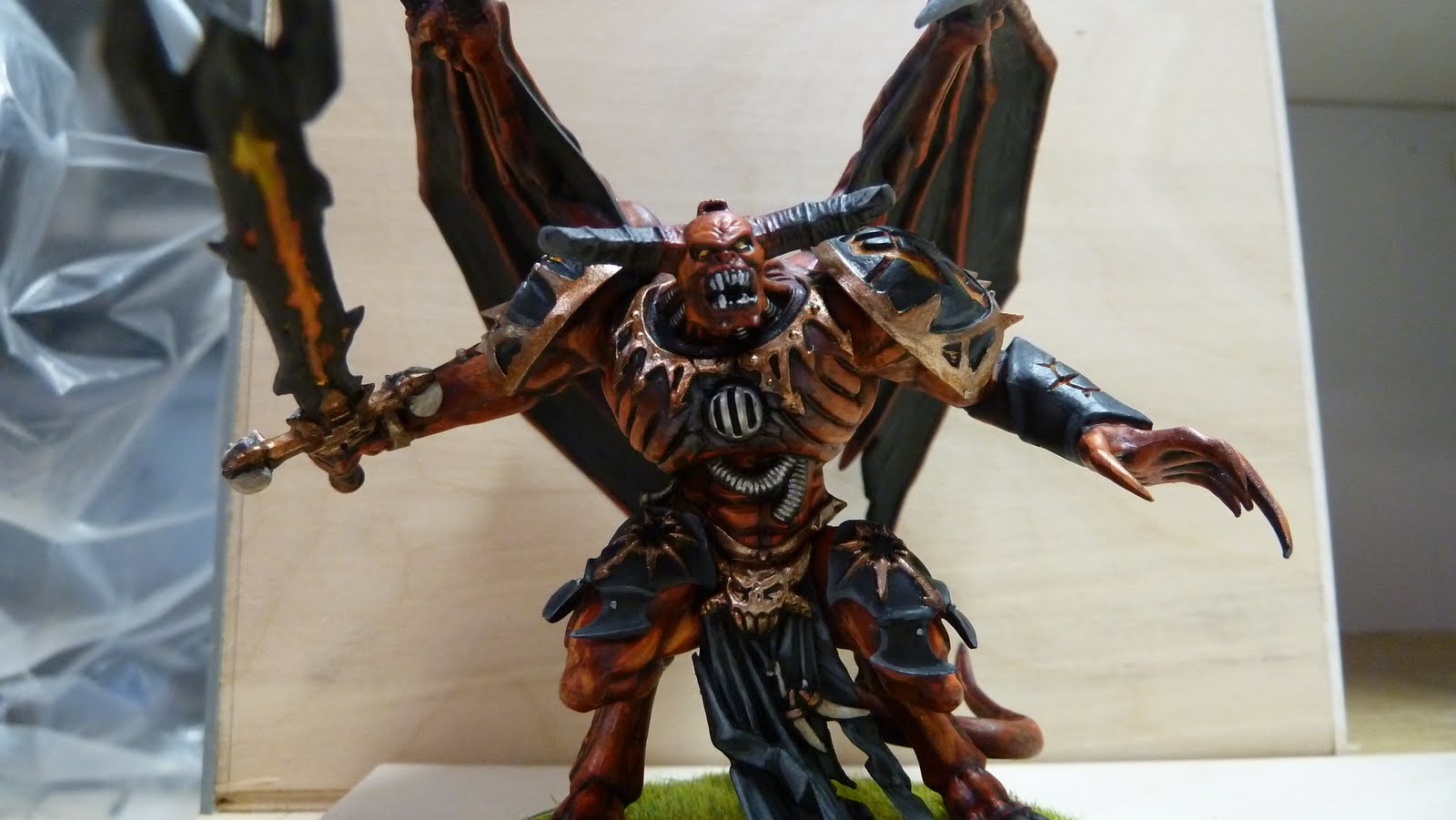 Painting Warhammer and Warhammer 40k Minatures: Demon Prince