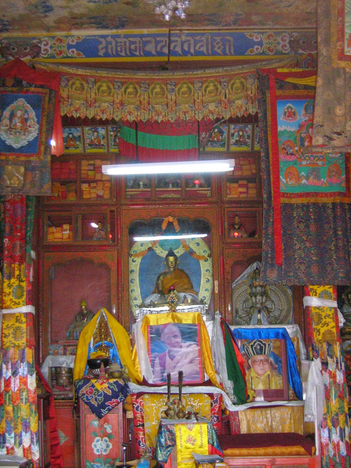 Julia's Blog: The Jonang Takten Phuntsok Choeling Monastery, Sanjauli ...