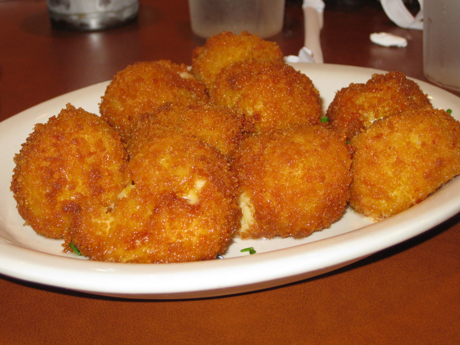 Oh So Cheesy: Mac Daddy and Cheese Balls