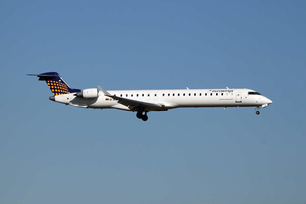 Planes and Trains - Planes 2011: D-ACNI / Bombardier CRJ-900ER / Eurowings
