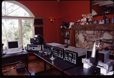 Daves Photo Blog: Rock Star Joe Walsh - pictures at his home in LA