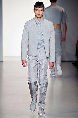 MODELOS: CALVIN KLEIN COLLECTION SPRING 2011 MENSWEAR