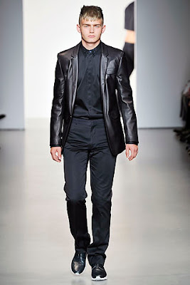 MODELOS: CALVIN KLEIN COLLECTION SPRING 2011 MENSWEAR