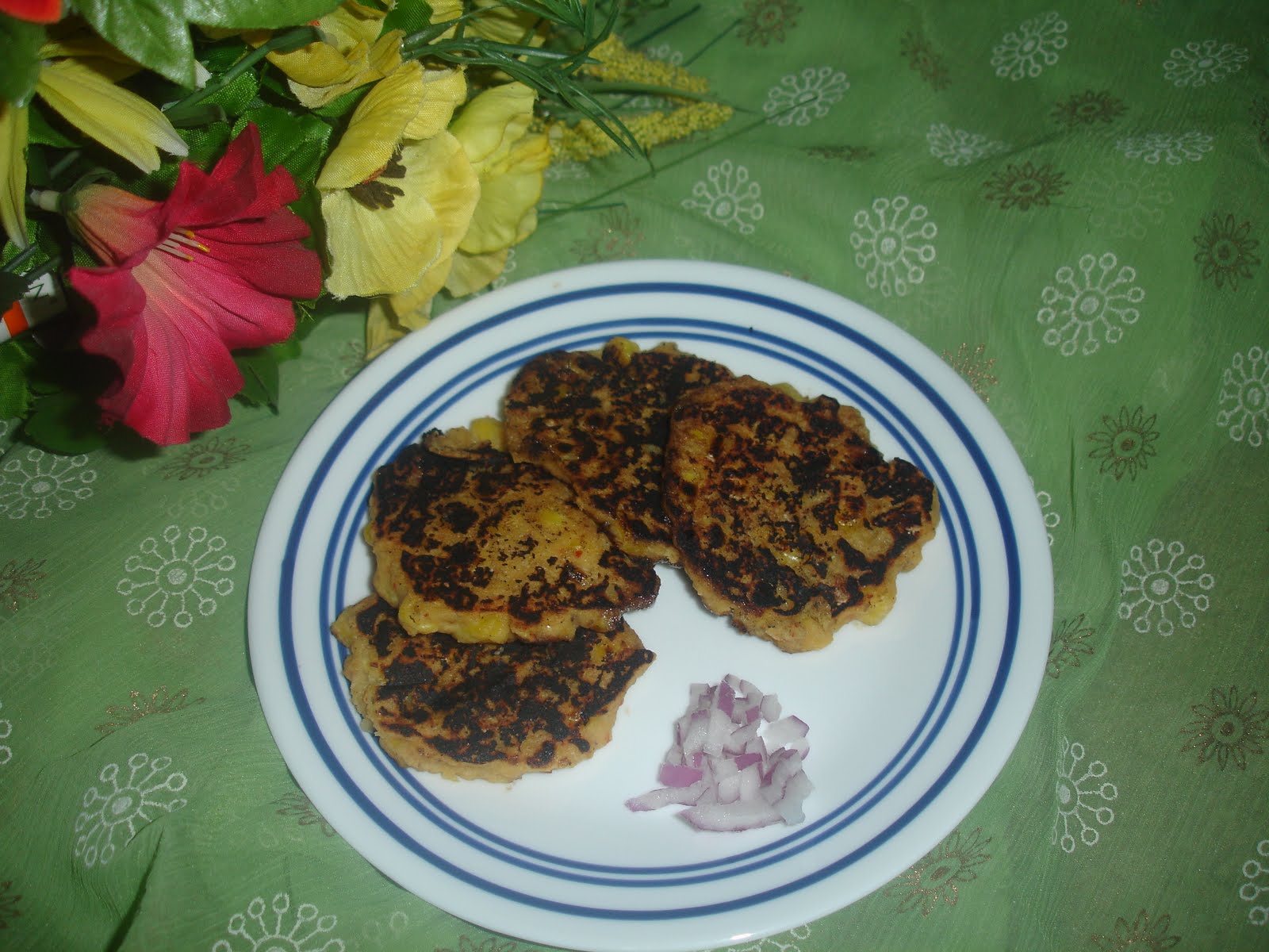 VineelaSiva: Sweet corn Patties(Jonnapotta Acchulu)Version 1