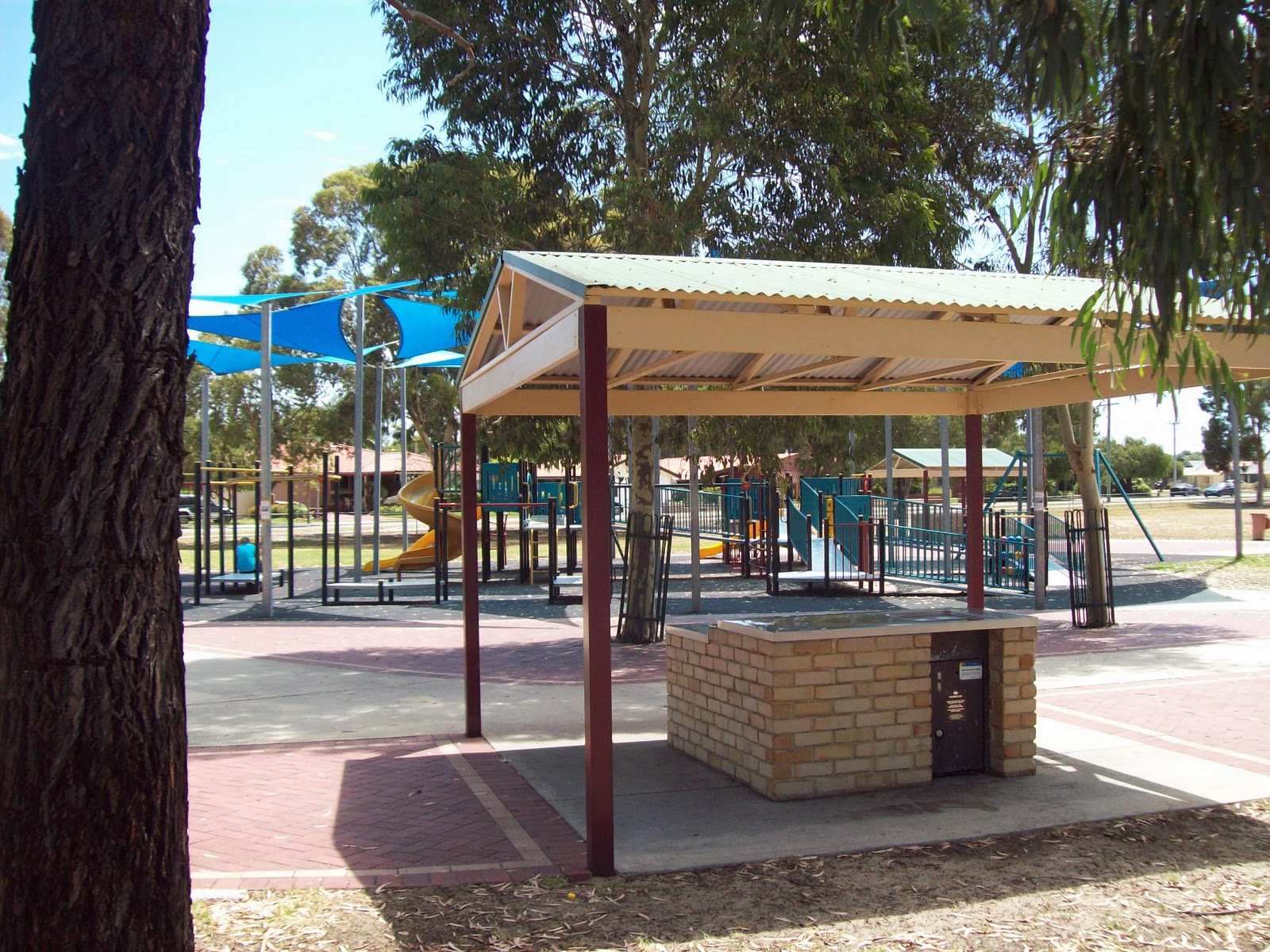 Perth playgrounds/Beckenham playground in Beckenham WA
