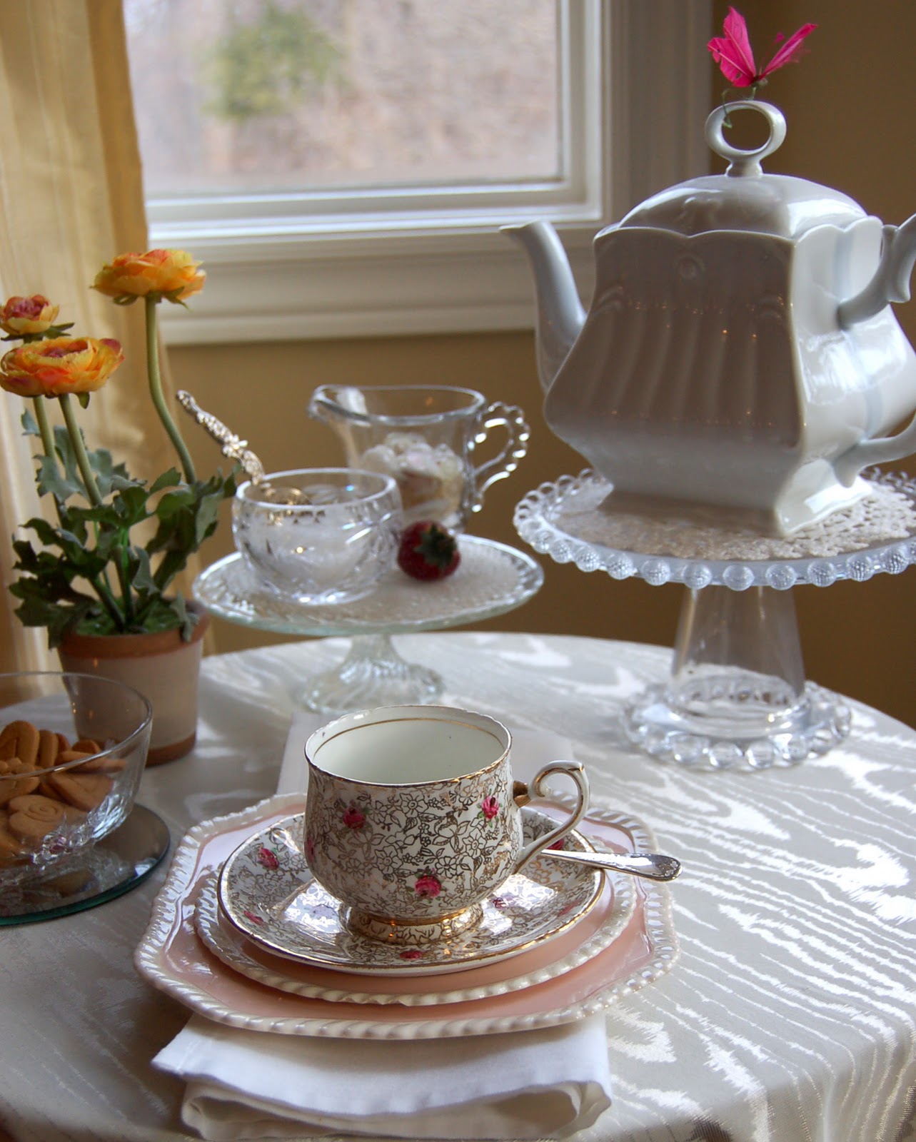 Breath of Fresh Air: 40th Tea Pot and Tea Things Tuesday, brownies