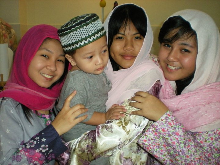 Mama Lieya : Majlis Berkhatan YM Raja Qawiem Bin Raja Omar Ikram