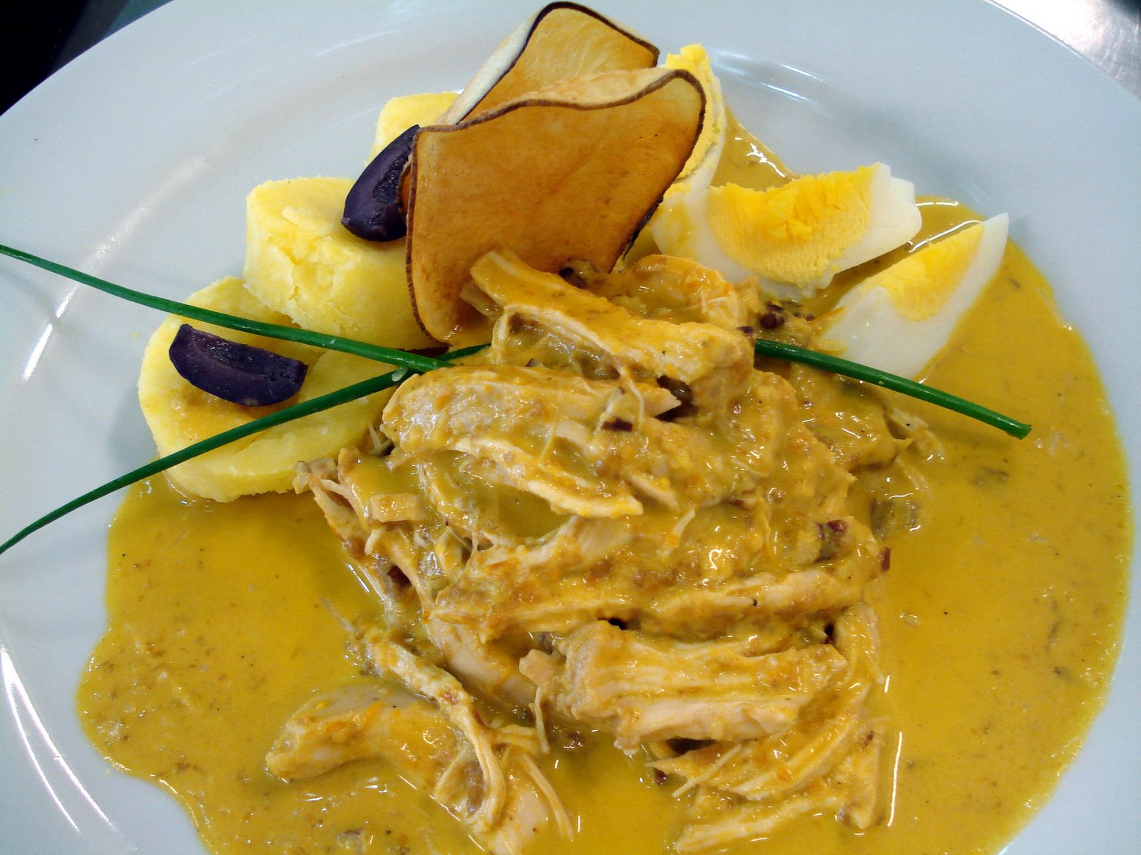GASTRONOMIA PERUANA: AJI DE GALLINA