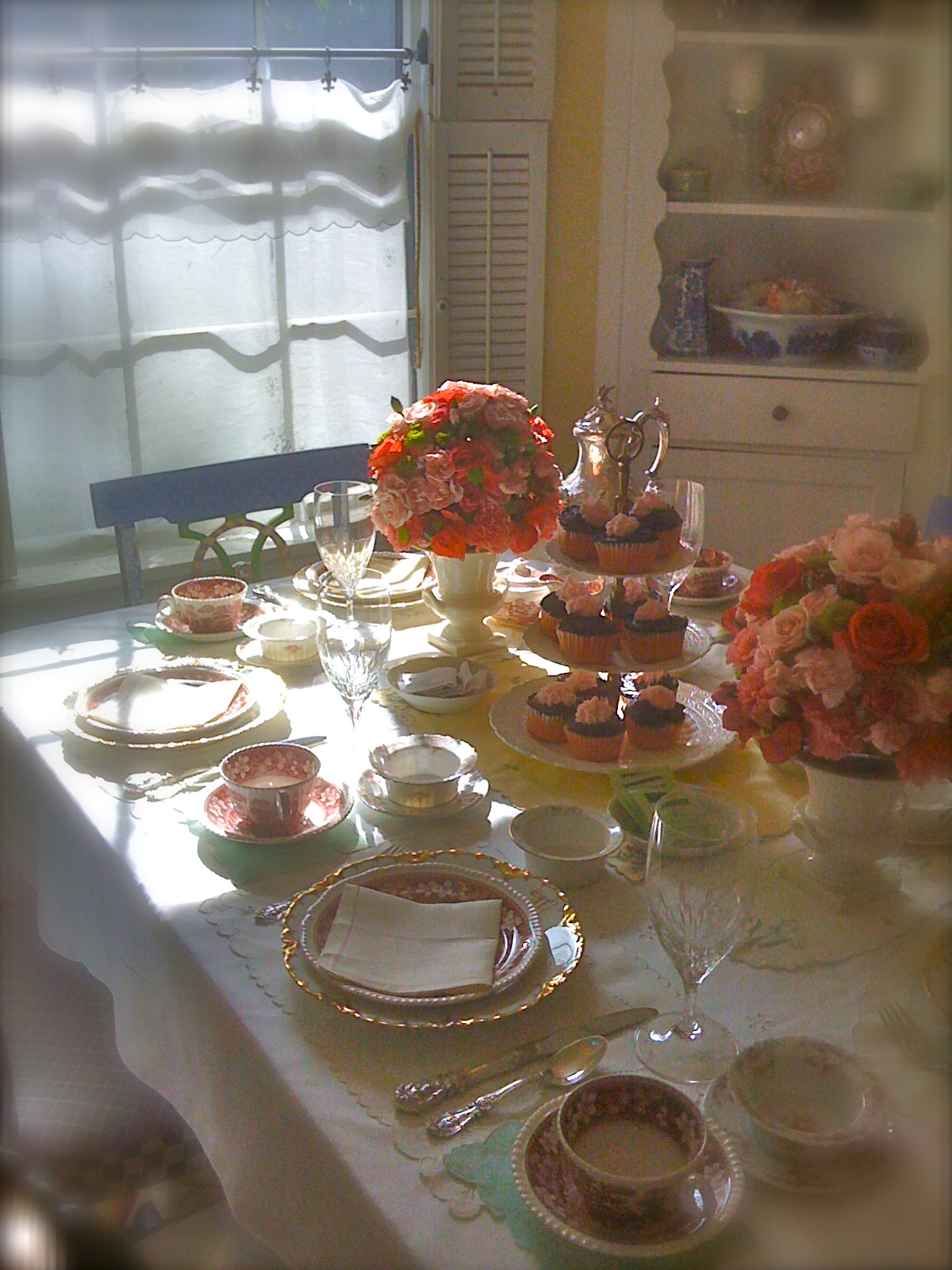 The Heritage of Tea Time - Entertaining Women