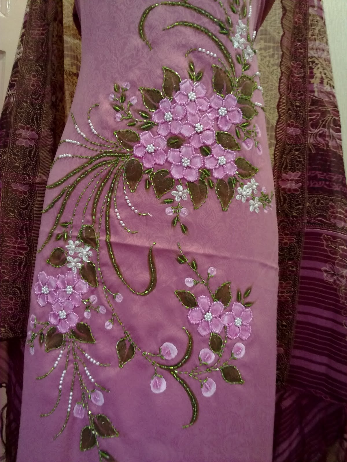 BUTIK IZIS: NEW ARRIVAL FOR RAYA STOCKS 2010