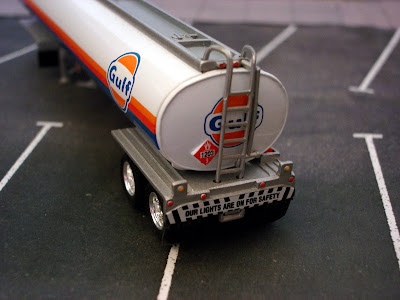 Matchbox Memories: DYM36838 Matchbox Collectibles - Gulf 18 Wheeler ...
