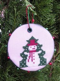 Freebies Gallery stitched by Anita: Prairie Schooler Freebie "Snowman"