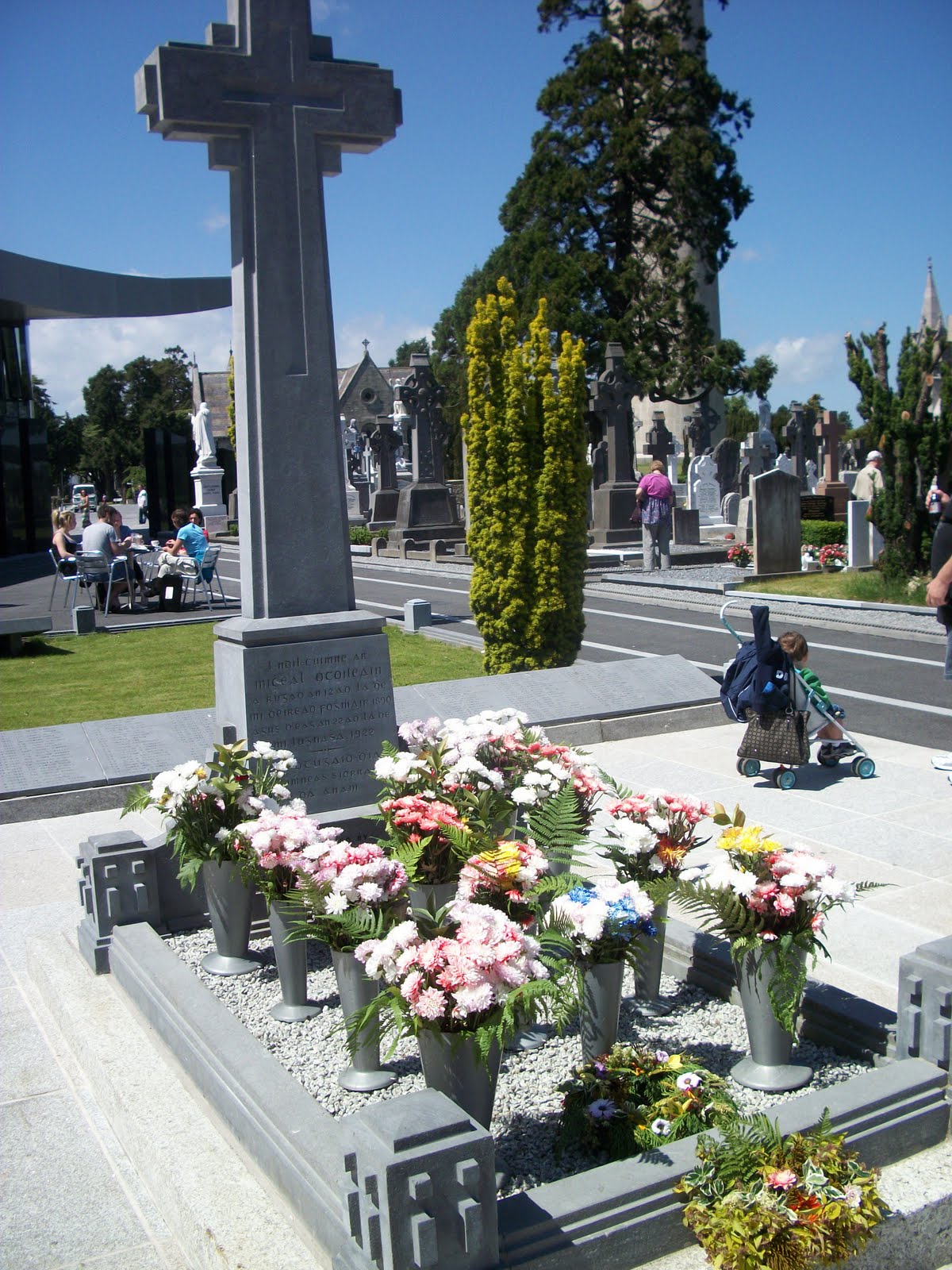 The Project 366 Things: Thing 67 Visit A Famous Grave