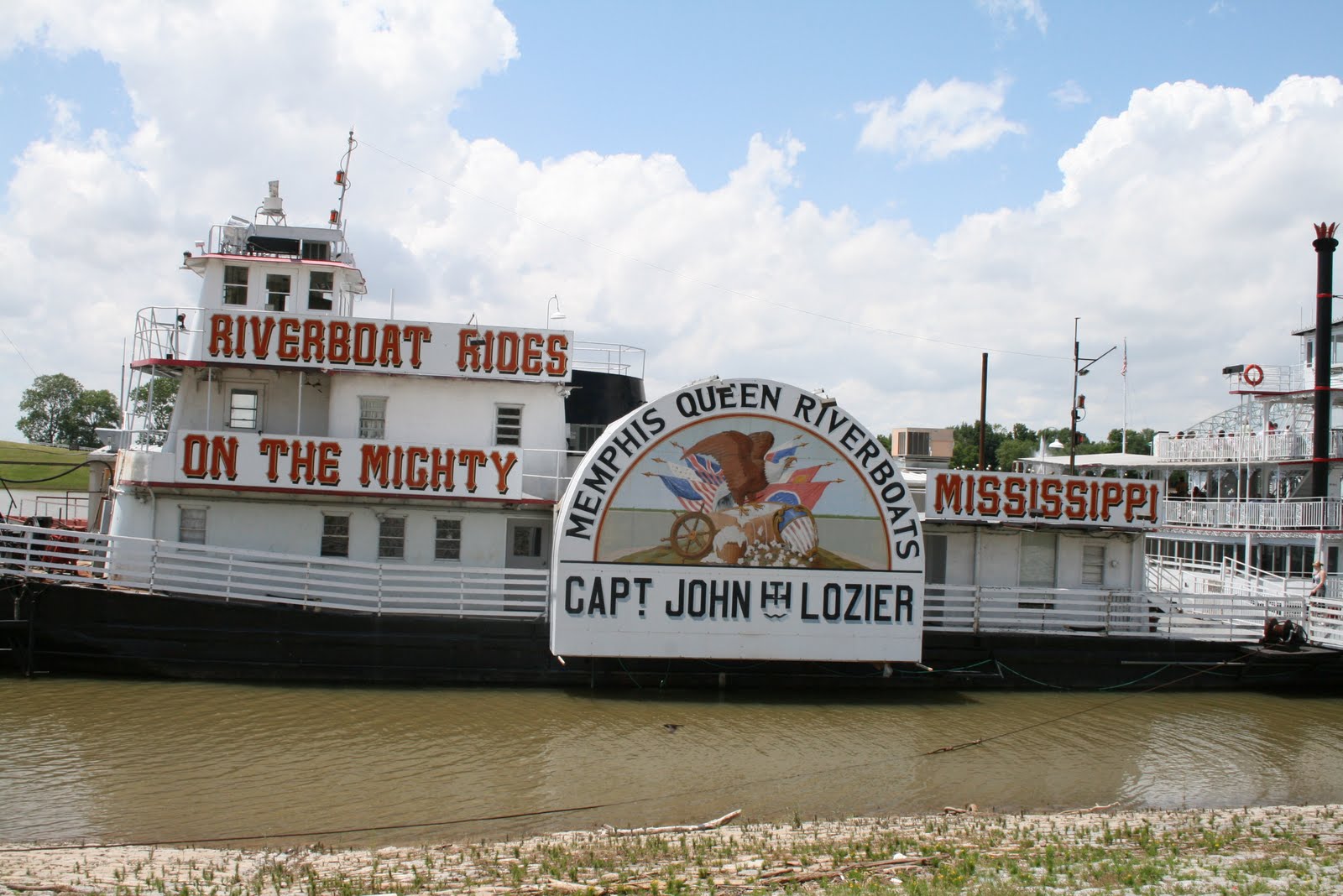 Crumpet Moves to Paradise: Memphis, TN