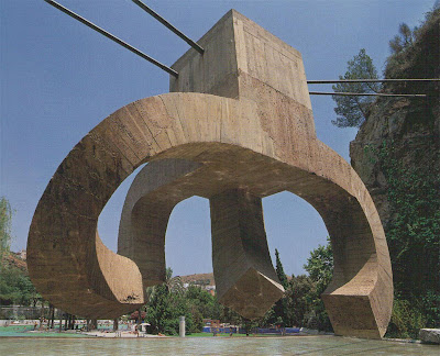 Fotos de Barcelona: Bello Narciso- Chillida