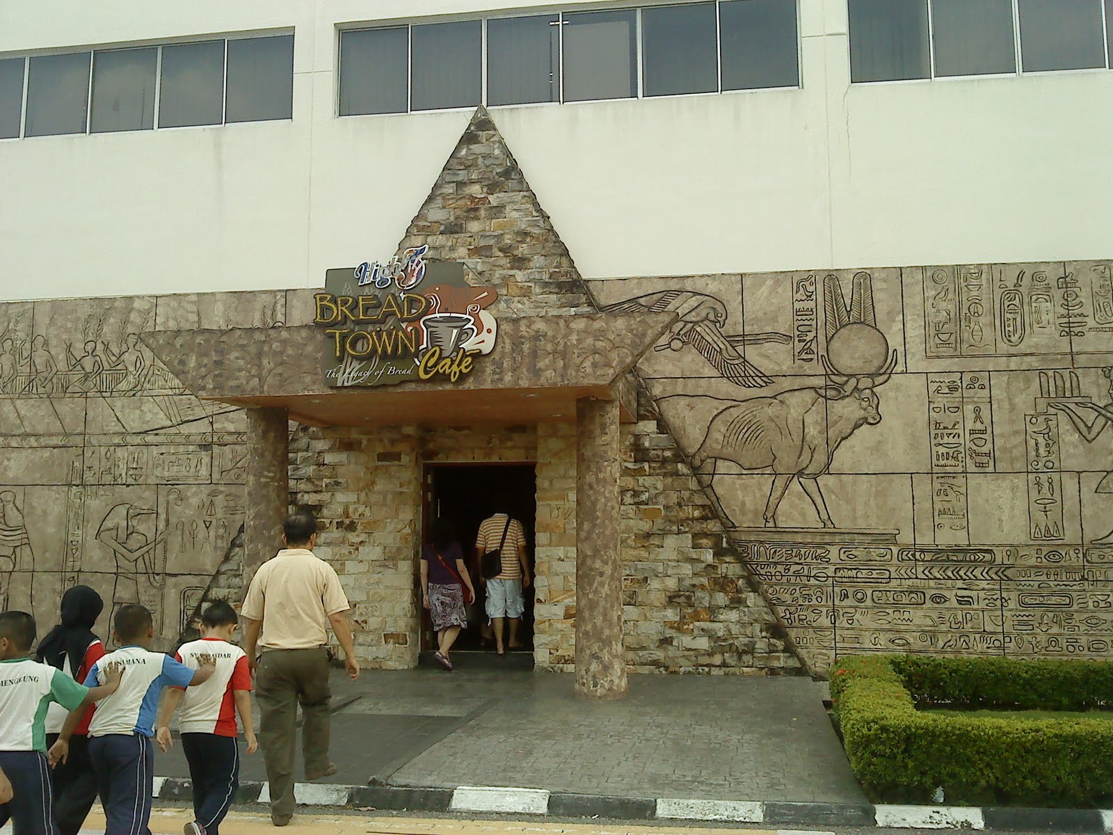 zuldandunia: High5 Bread Town