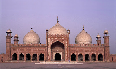Islamic Mosques,Islamic Historical Mosques: World Famous Mosques