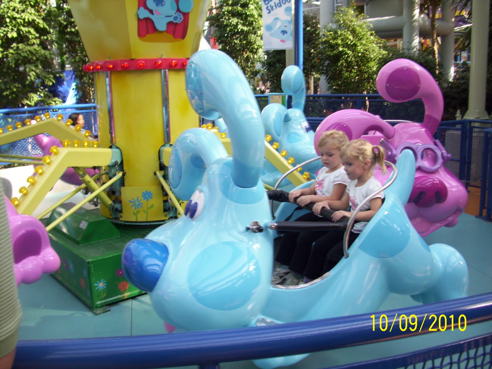 outpourings from a mom's heart: Nickelodeon Universe