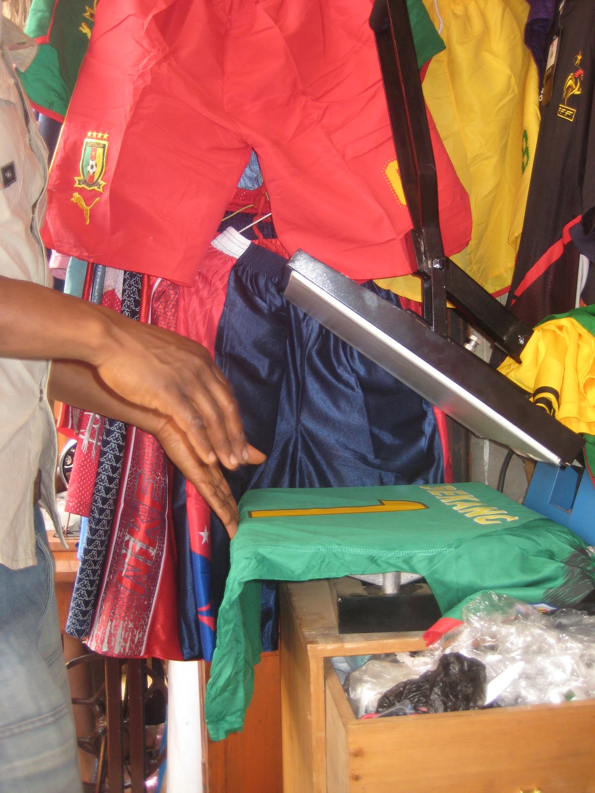 Tikar Descendent: My First Encounter in the Rainforest with my ...