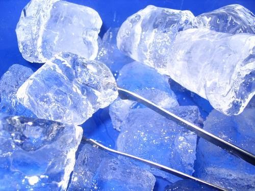 I own nothing but a great soul.: chewing ice