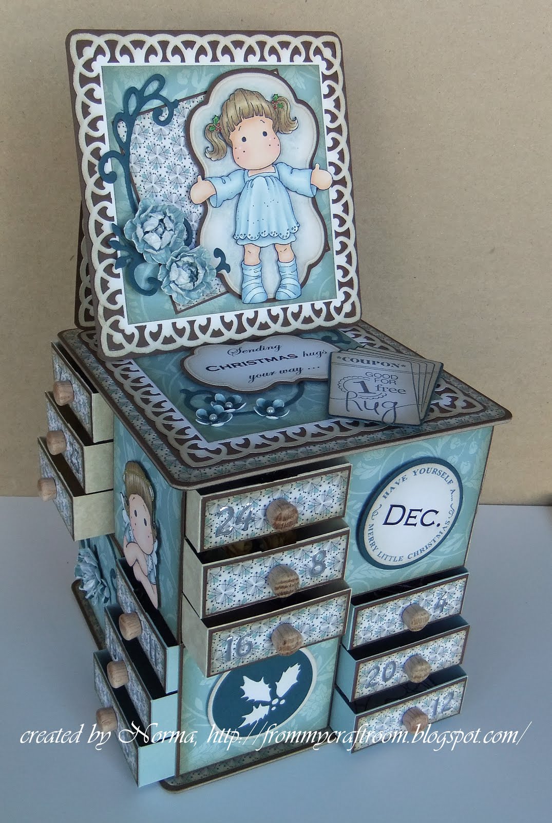 From My Craft Room: Sending Christmas Hugs - Advent Calendar Box