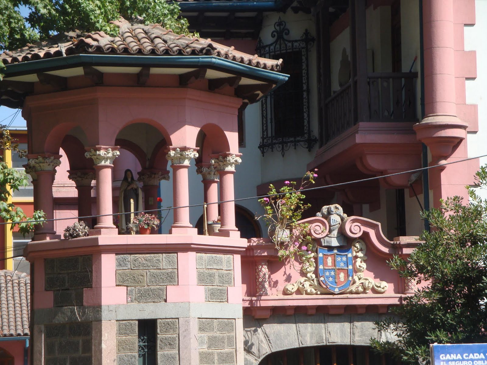 Viaje a Sudamérica: Municipalidad de Macul (Santiago de Chile)