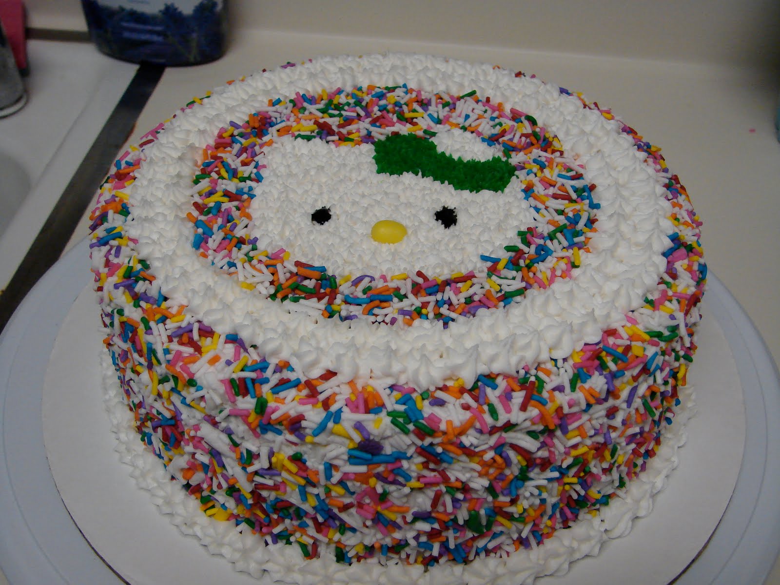 Sarah's Sweet Treats: Hello Kitty Round Cake