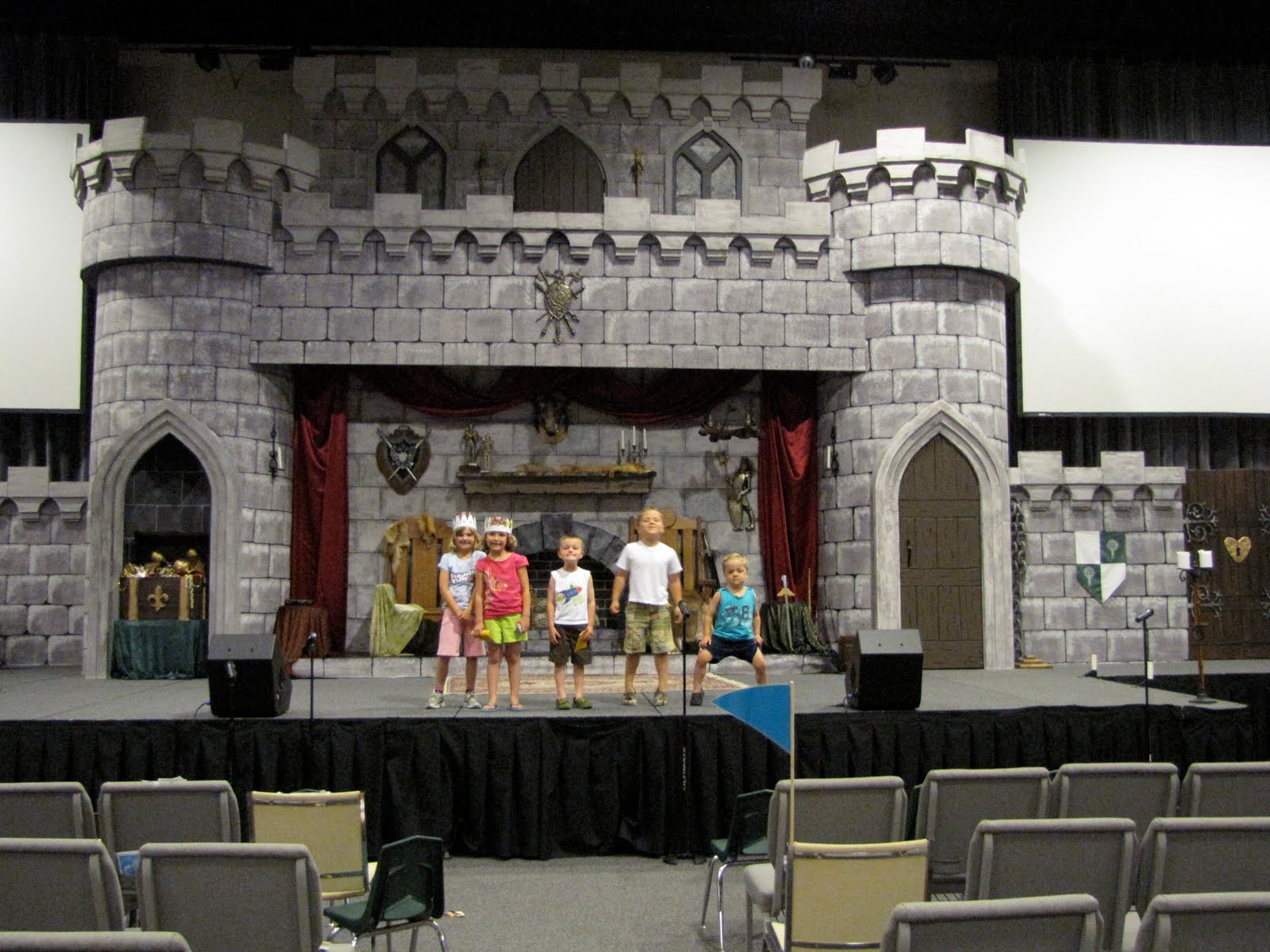 Kingdom Rock VBS. I love the uplighting | Kids of the Kingdom ...