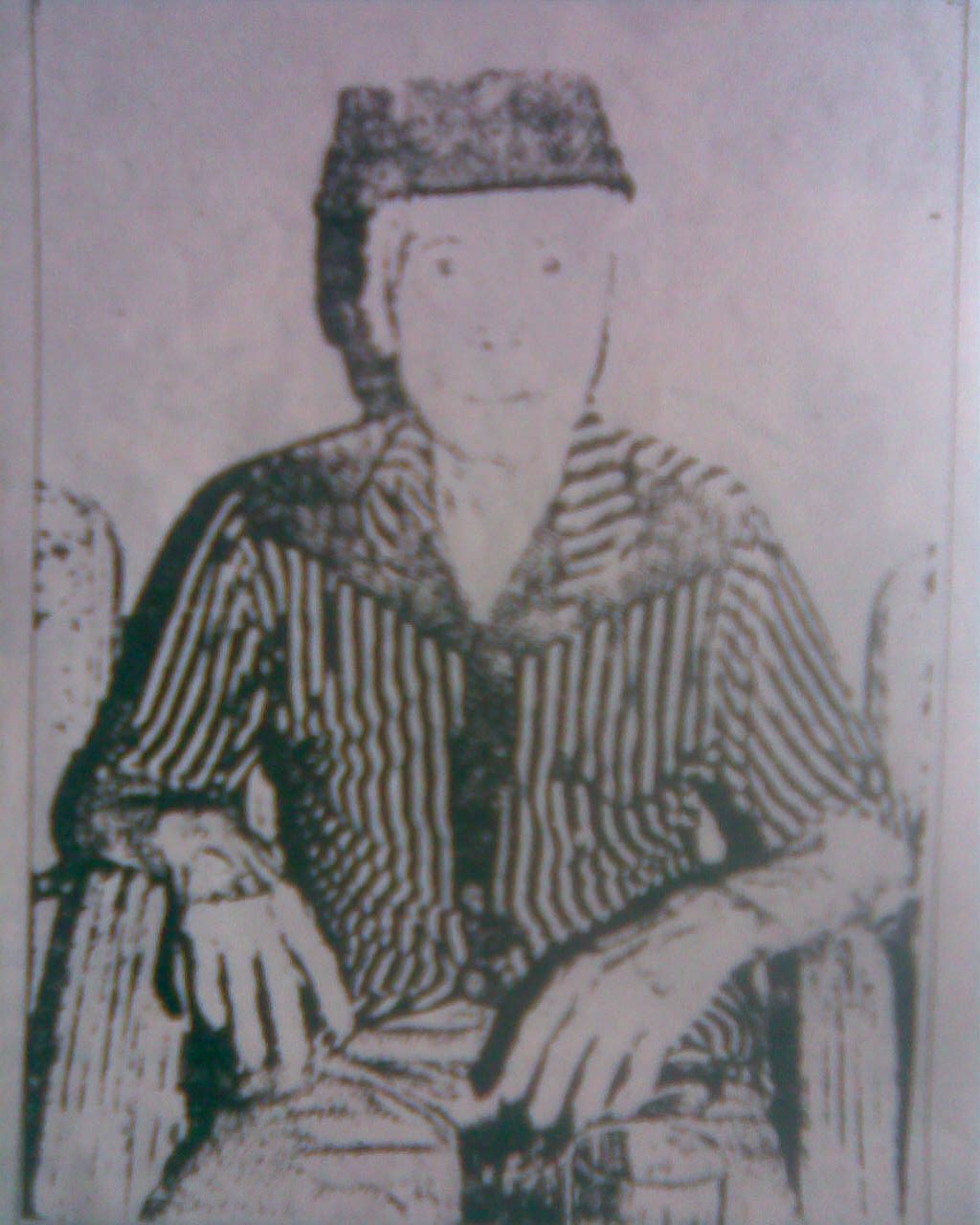 Peto Amier: Makna Simbolik Pakaian Adat Tolaki