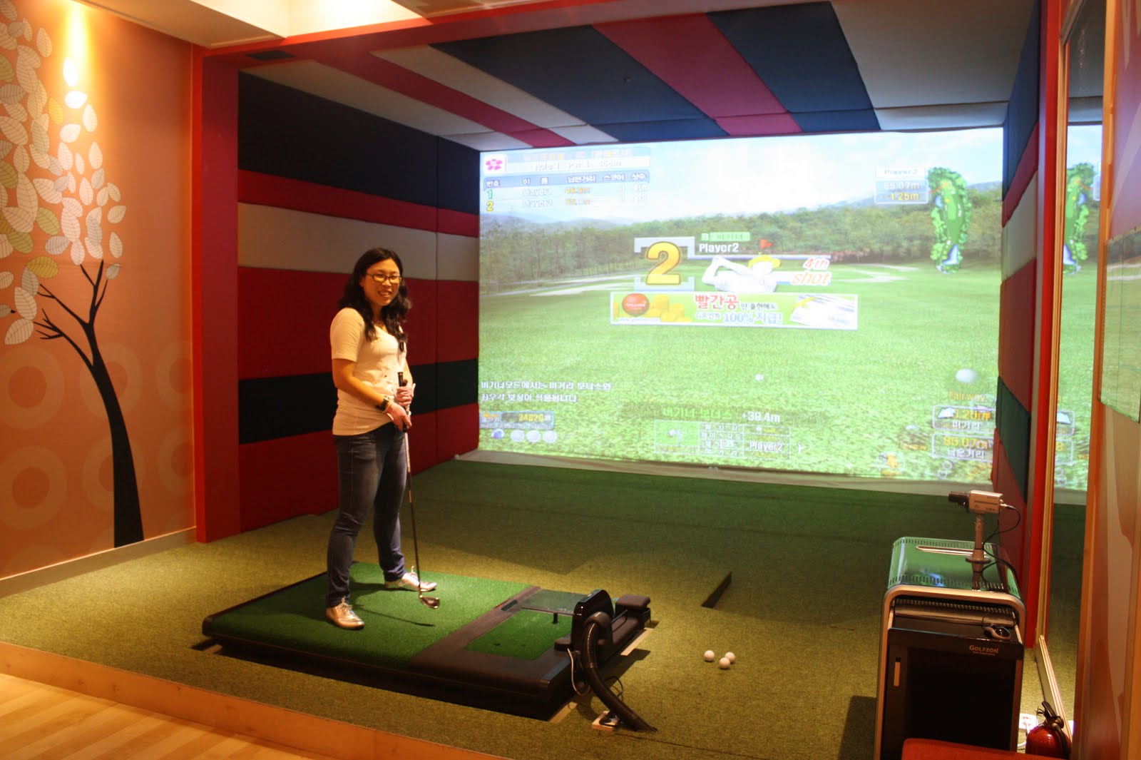 Talking to Myself: Playing screen golf in Korea