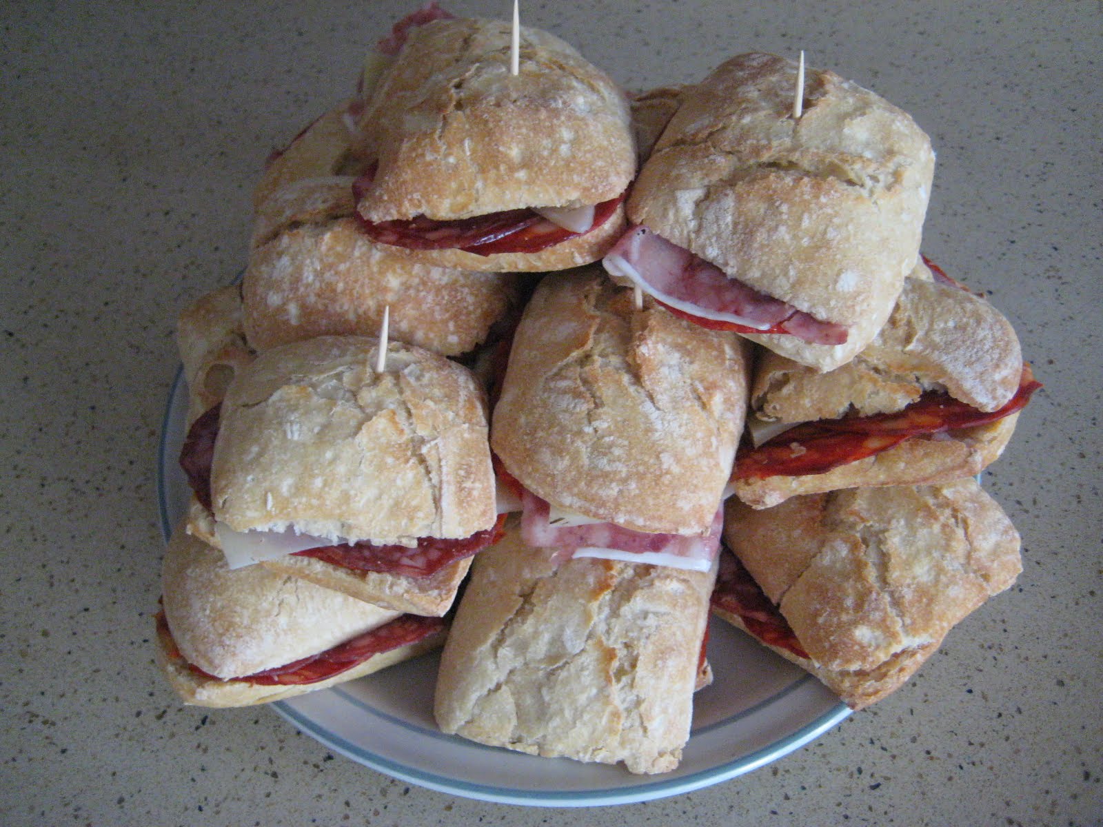 La cocina con mimo: Mini-Bocadillos de embutido