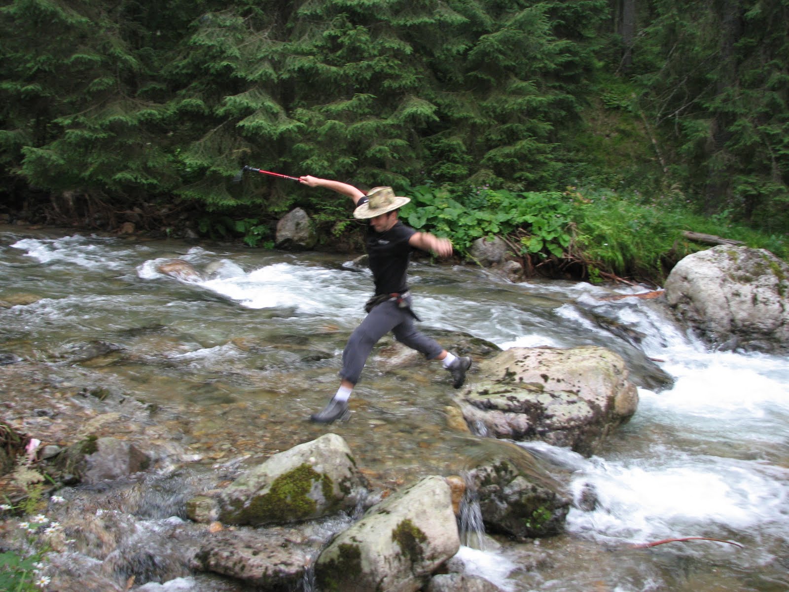 Marius CHIRA: Muntii Vladeasa - Valea Draganului - Cascada Moara Dracului
