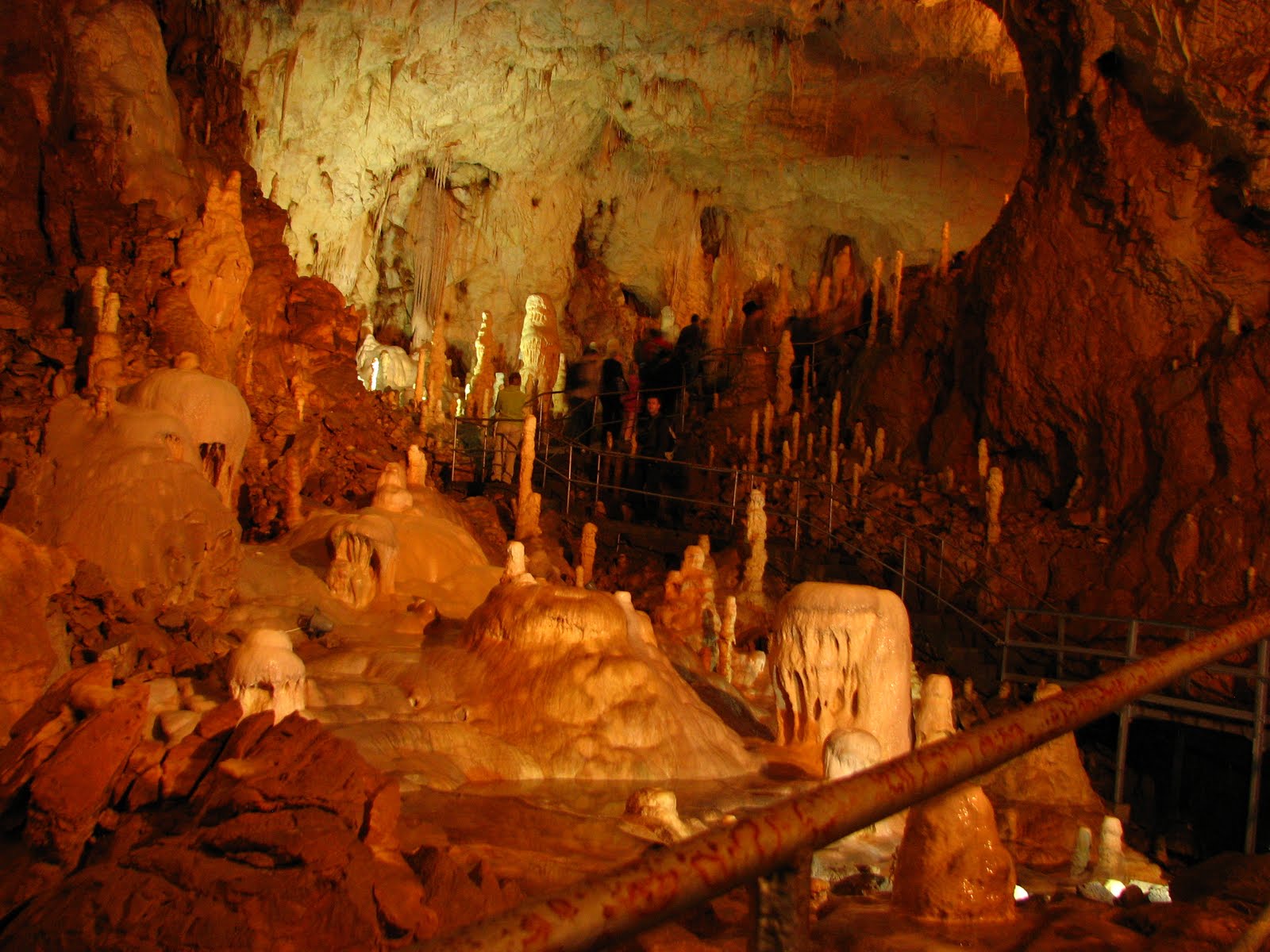 Marius CHIRA: Pestera Ursilor