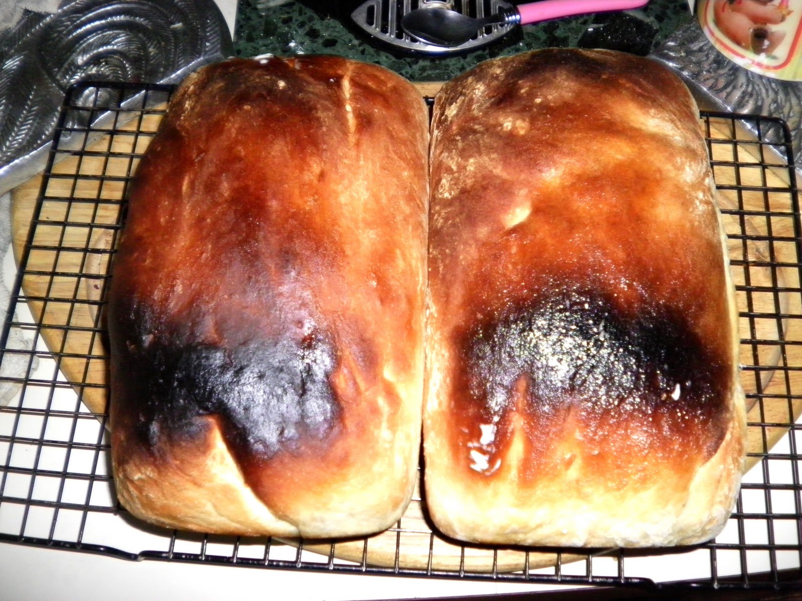 Simply Self Sufficiency: Six Loaves of Bread