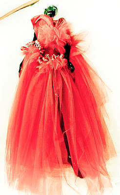 DIARY OF A CLOTHESHORSE: CHRISTOPHER BEALES "WHEN THE CRYSTAL CRACK'D ...