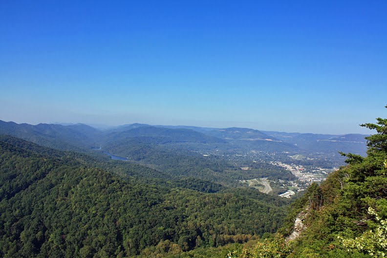 JOYFUL REFLECTIONS: Pinnacle Overlook, Cumberland Gap, TN