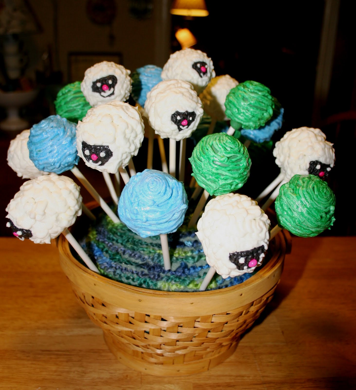 Reading*Crafting*Baking: Sheep-To-Shawl Cake Ball Pops