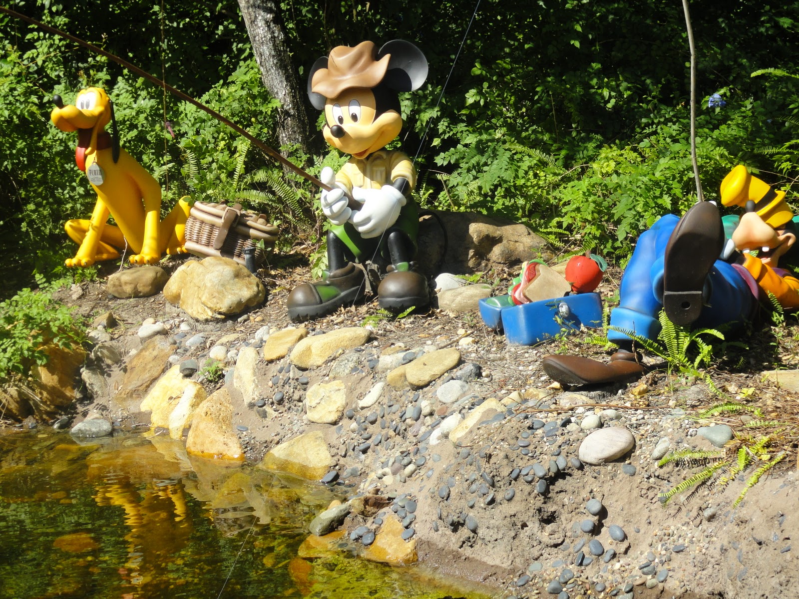 Gabe's Chronicles of Disney World: Camp Minnie-Mickey