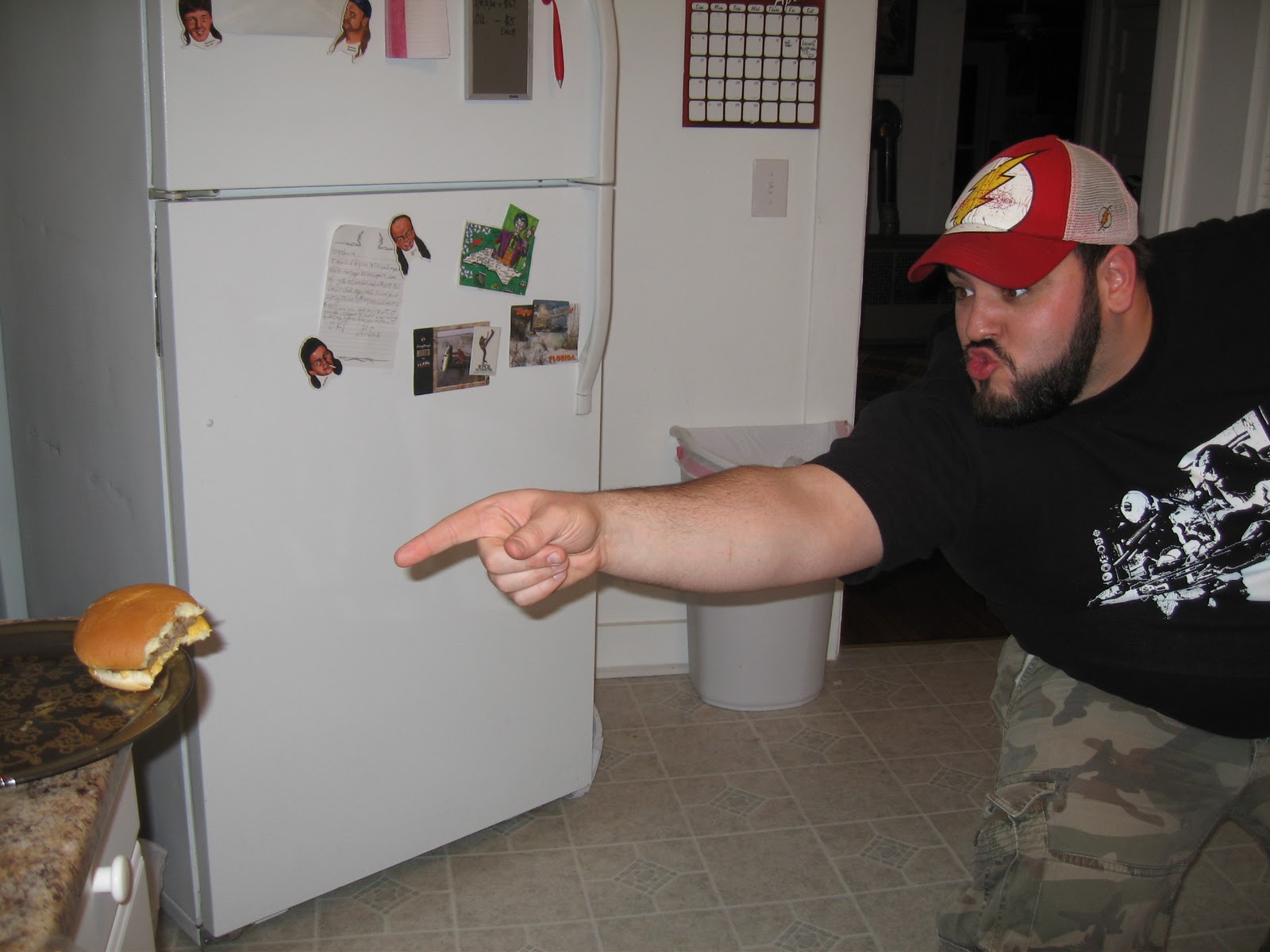 FATGUYFOODBLOG: AND SO IT BEGINS...