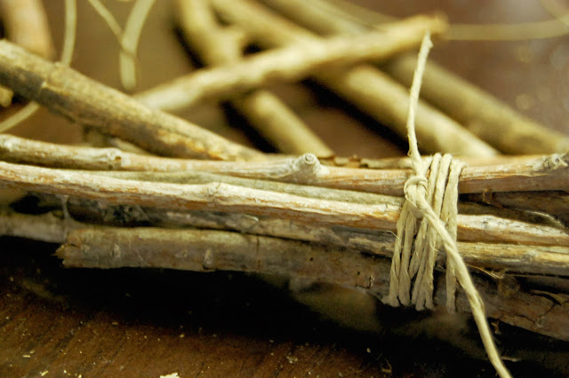 Toad's Treasures Lifestyle Family Blog by Emily Ashby: Twig Decoration ...